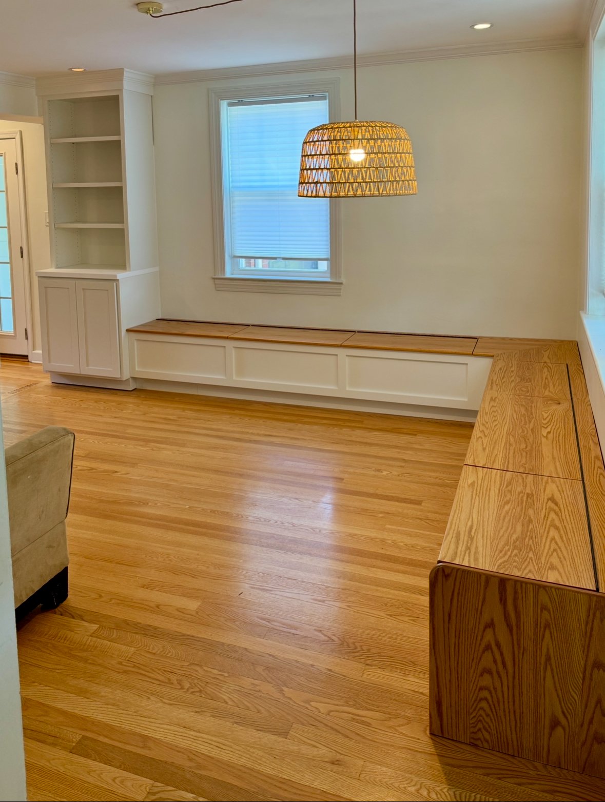 Built-in Bench Seating & Shelving - Delaware Millwork